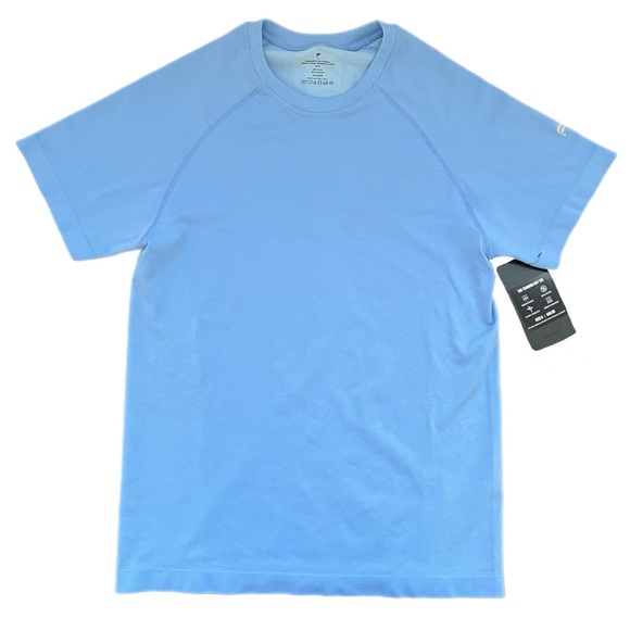 Fabletics | Shirts | New Mens The Training Day Tee By Fabletics In Pale ...